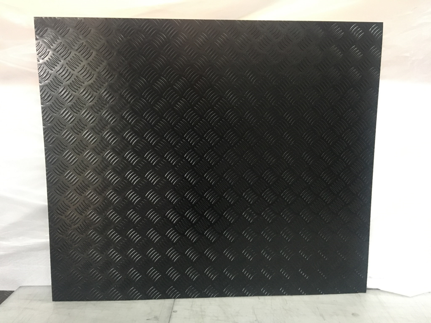 CHAPAS DE ALUMINIO - Chapa Aluminio Xadrez Preta 1000x500mm Na Esp. De ...